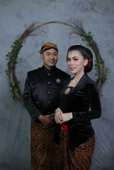 Aji dan Septi - kartunikah.com